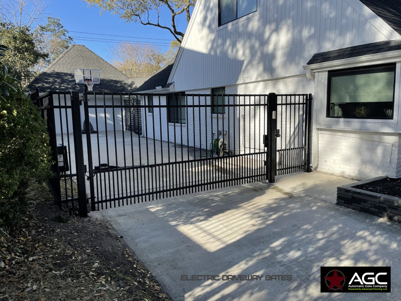 Driveway Gates | Custom Design & Installation | Automatic Gate Co